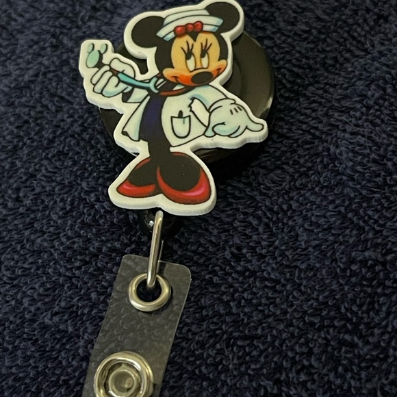 Accessories | Minnie Mouse Badge | Poshmark